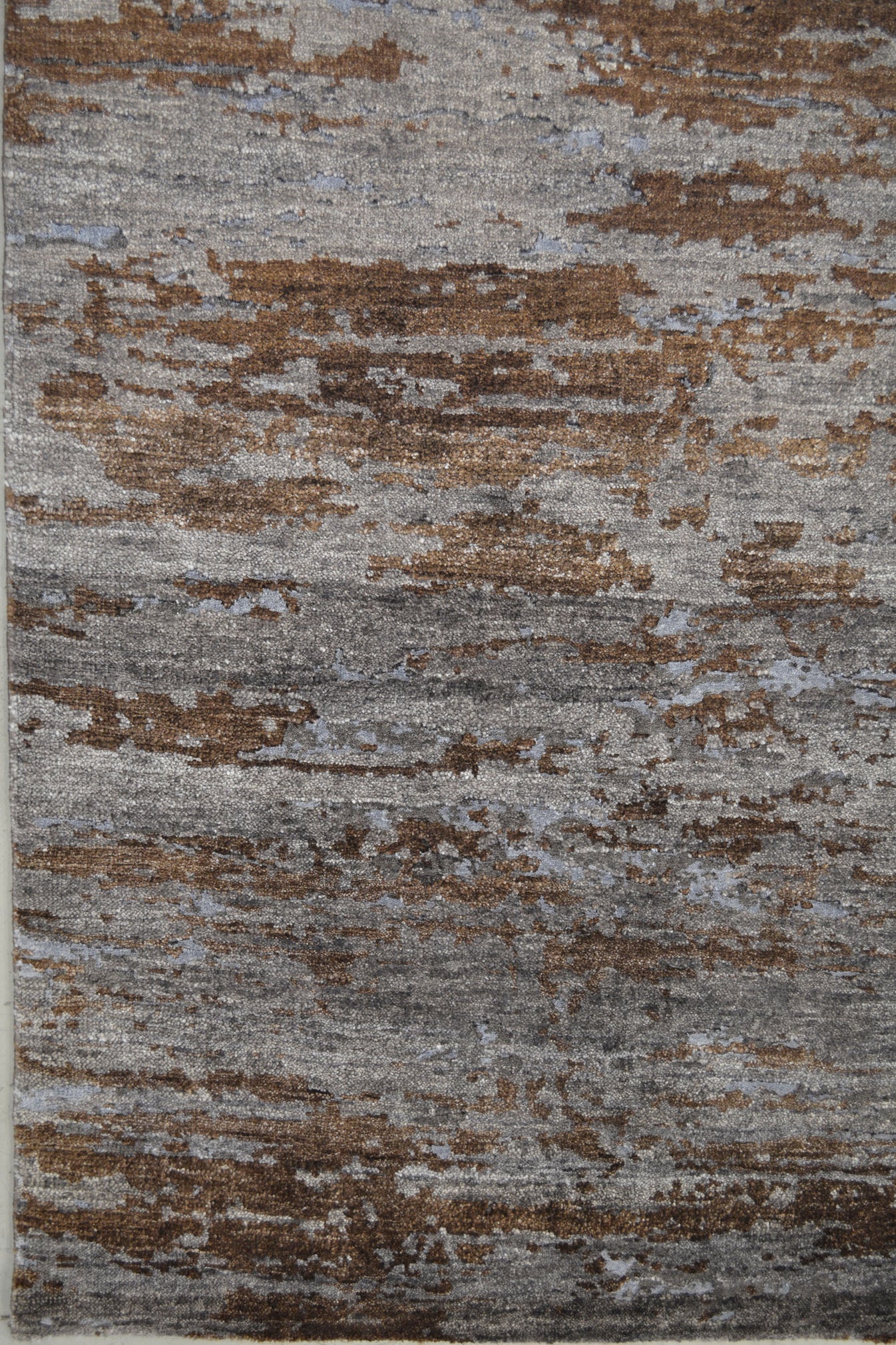 Rococo Brown – Caravan Rug